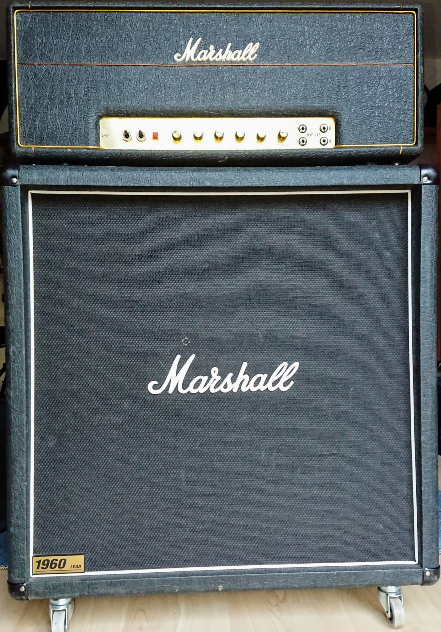 Neues Equipment für den ultimativen Malcom Young Sound